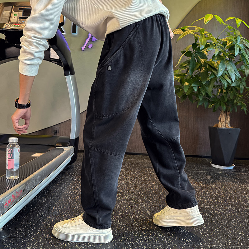 Cool straight-leg jeans 🔥 Autumn trend essentials 👖