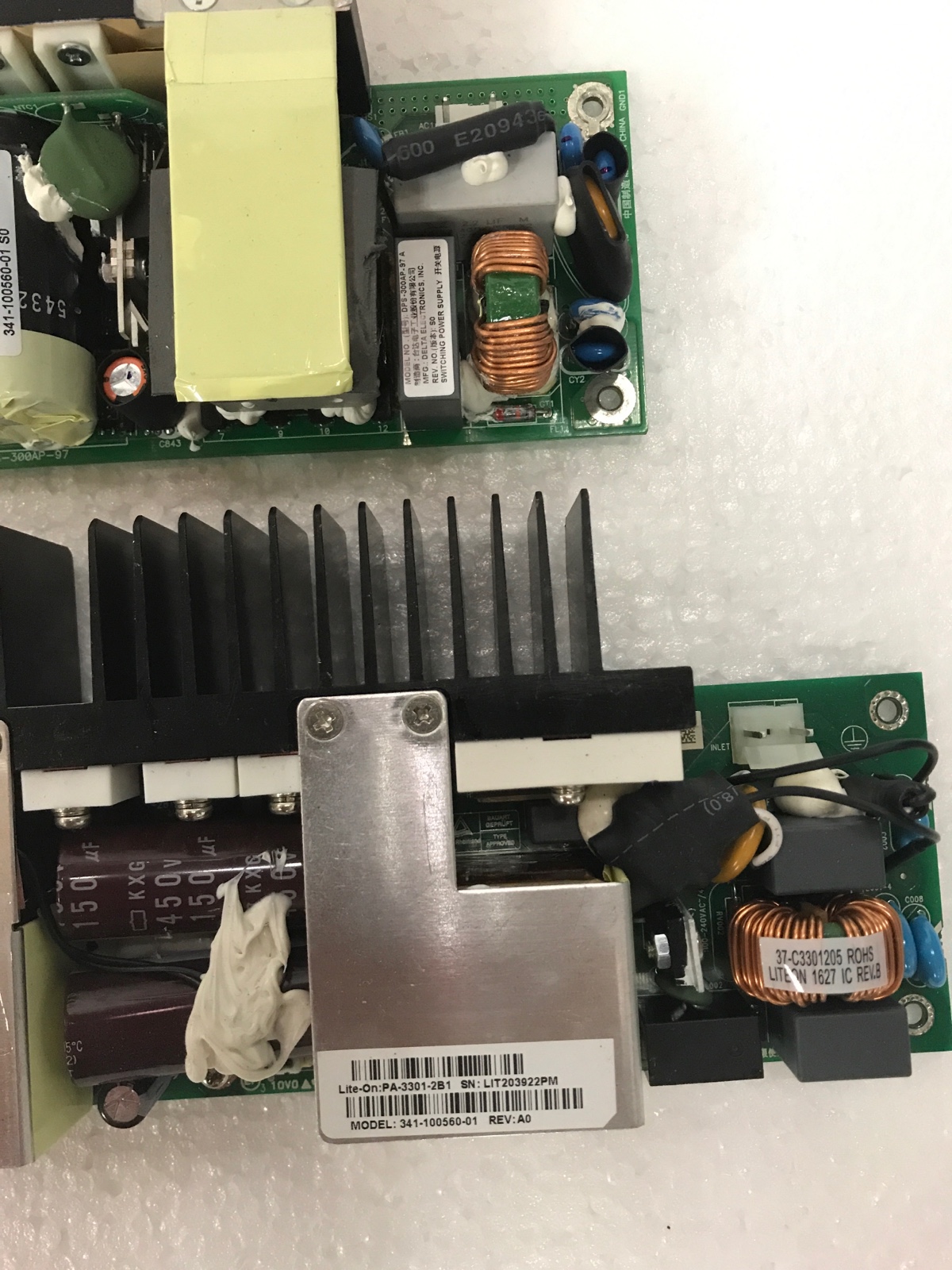 Cisco DPS-300AP-97#PA-3301-2B1#341-100560-01 Switch Power board Universal