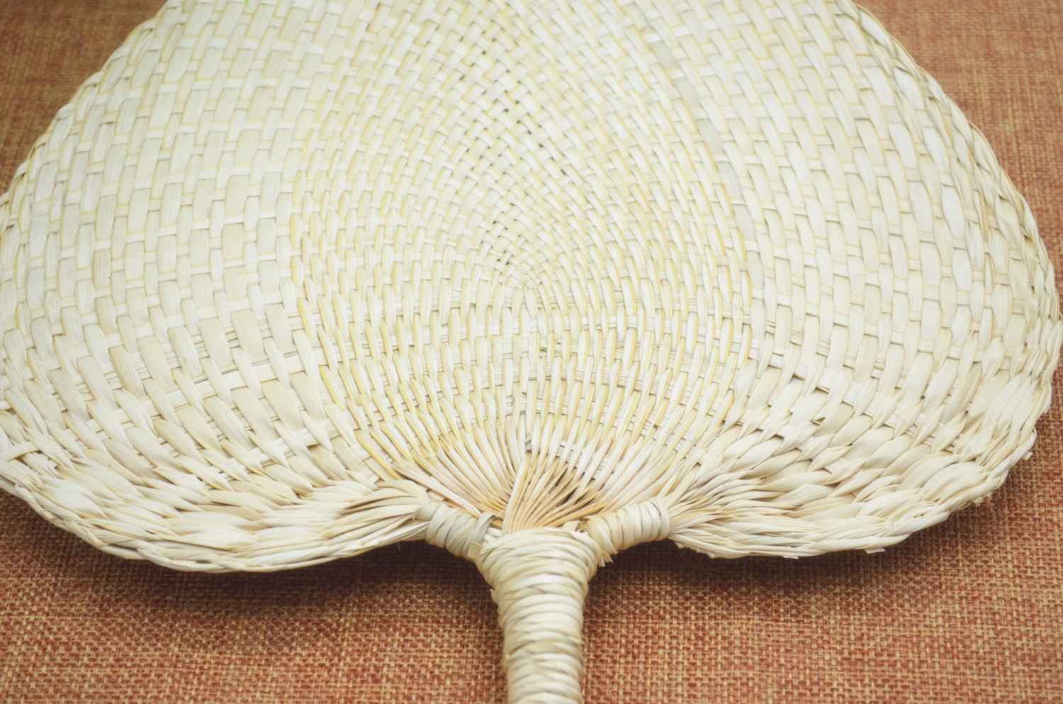 No scallop fan pure hand woven brown leaf Mini little busfan decorative ...