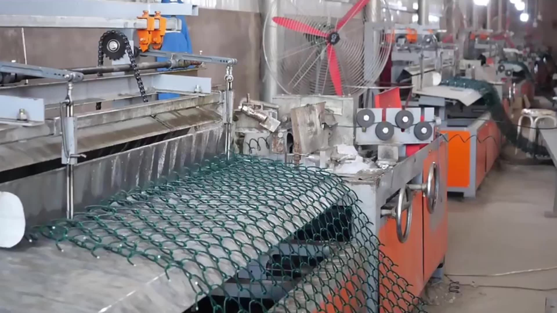 Galvanized Chain Link Fence Wire Mesh 1.8 Boundary Wall Chain Link ...