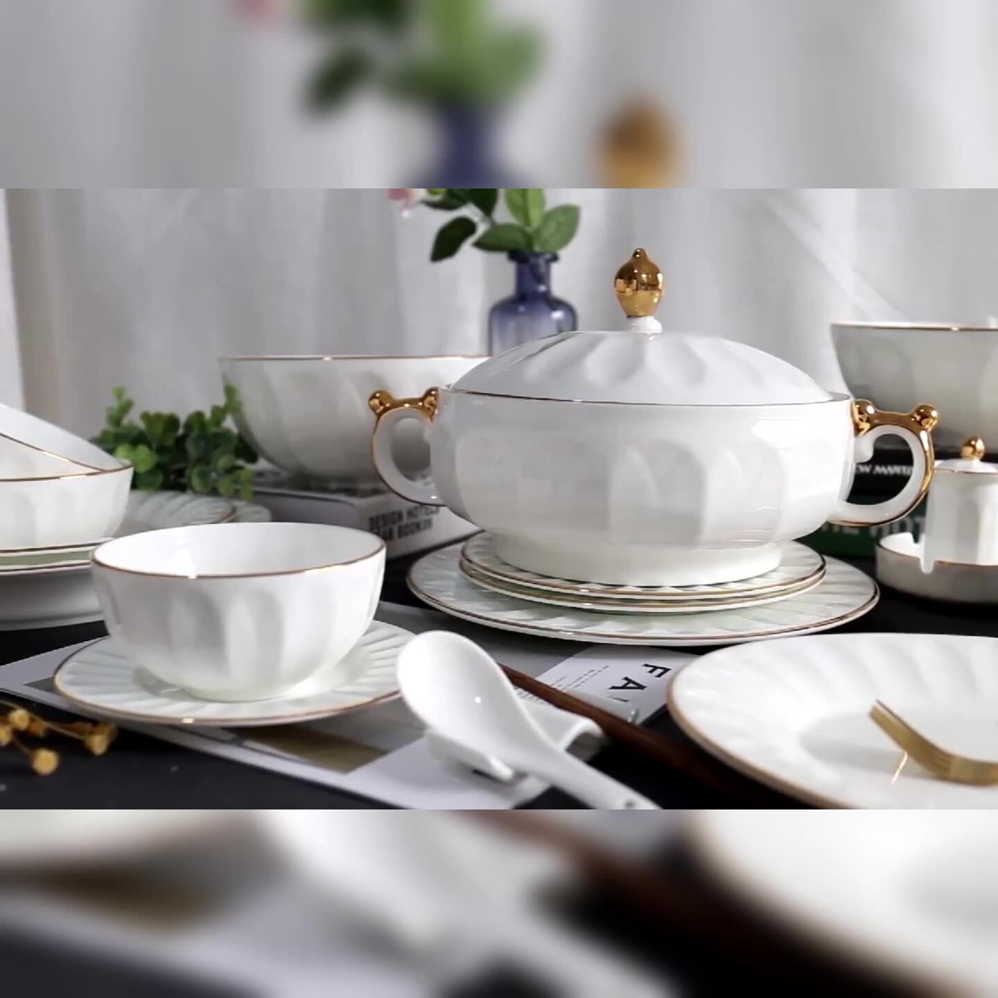 Luxury White Gold Rim Ceramic Dinner Set Embossed Dinnerware Fine Bone ...