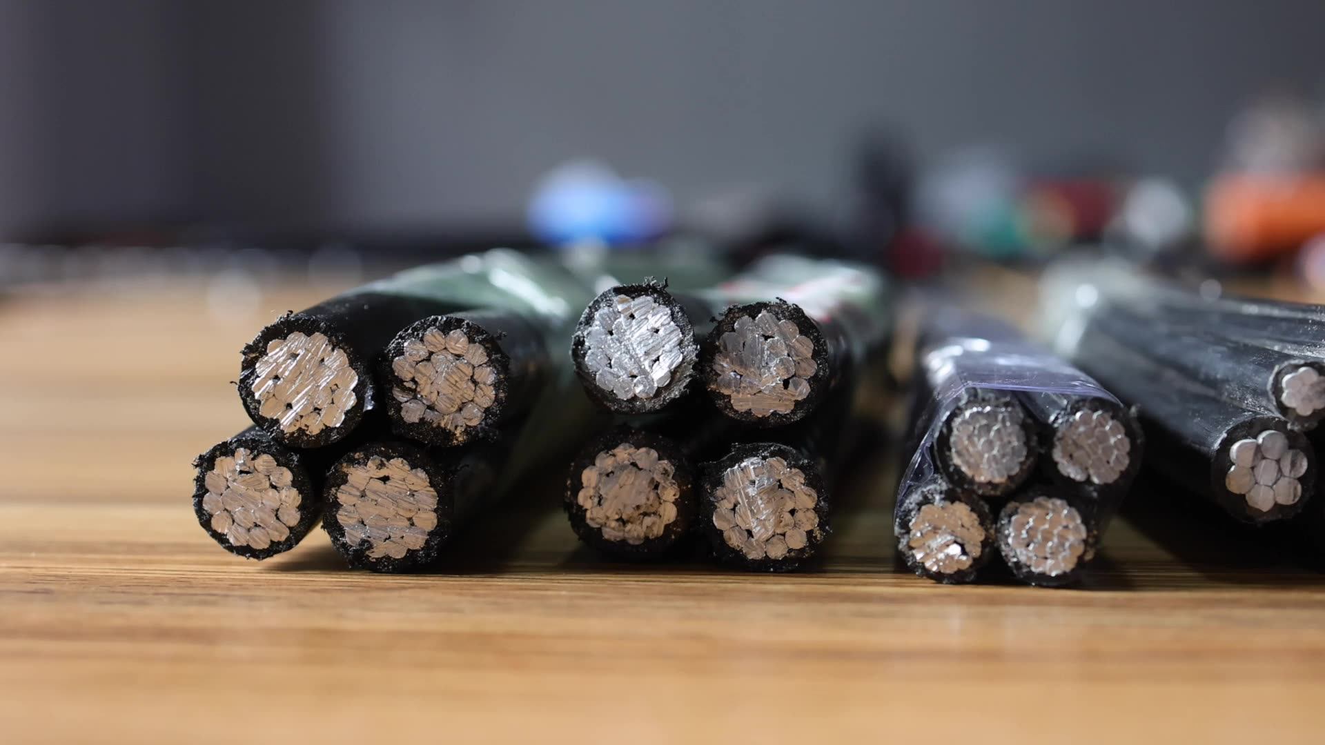 0.6/1kv 4 Core 25mm2 Overhead Aerial Bundled Conductor Twisted Cable ...