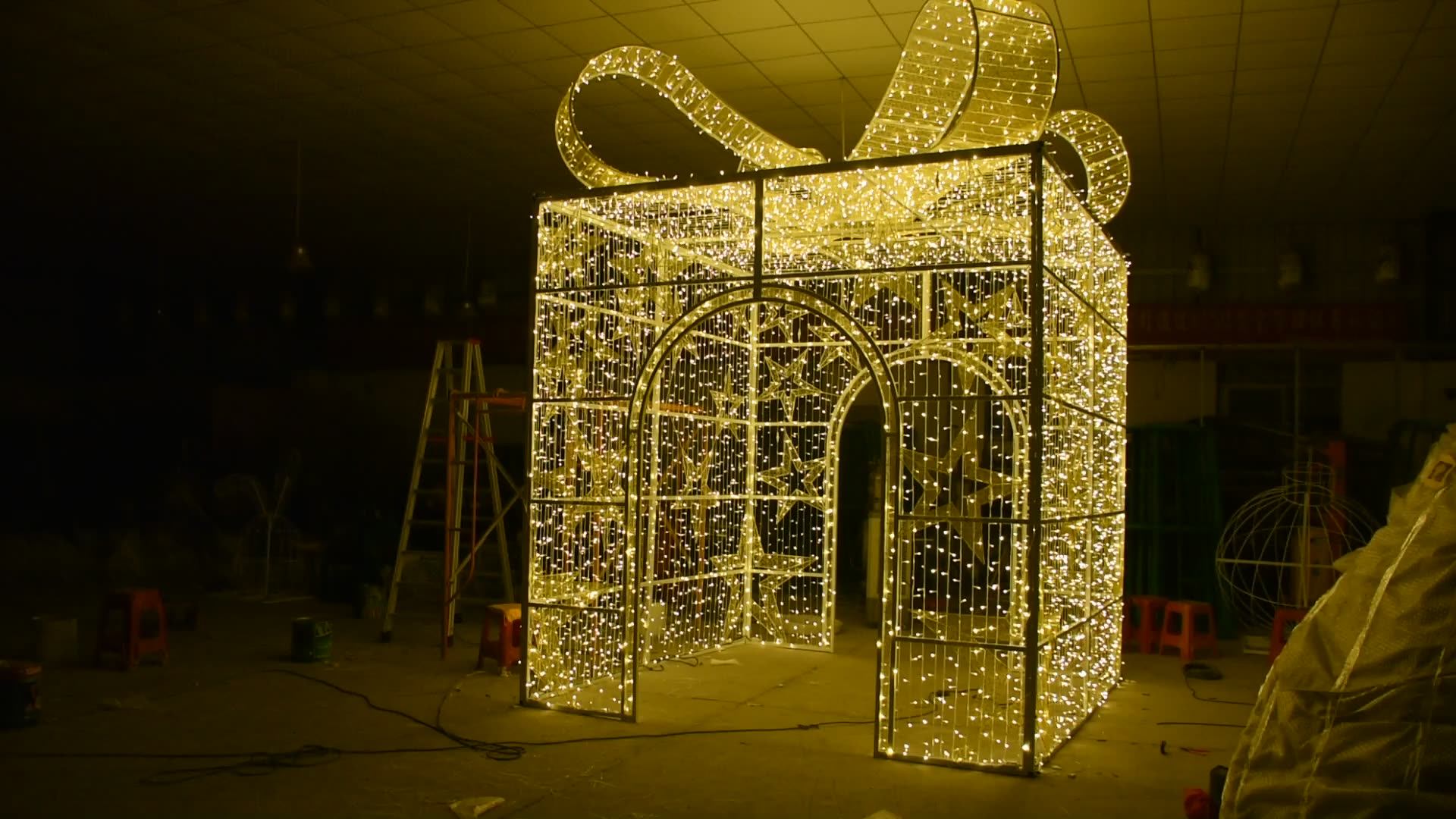 Huayicai Newest Outdoor Giant Led Christmas Decoration Large 3d Gift ...