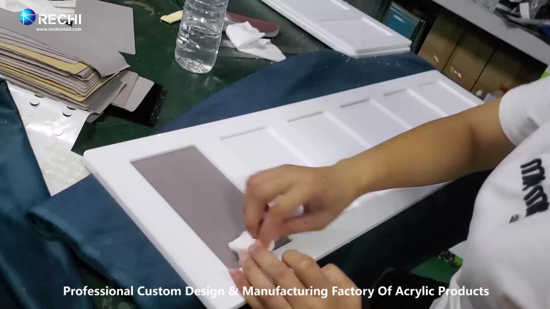 Rechi Custom L Shape Counter Wood Wallets Retail Pos Display Stand For ...