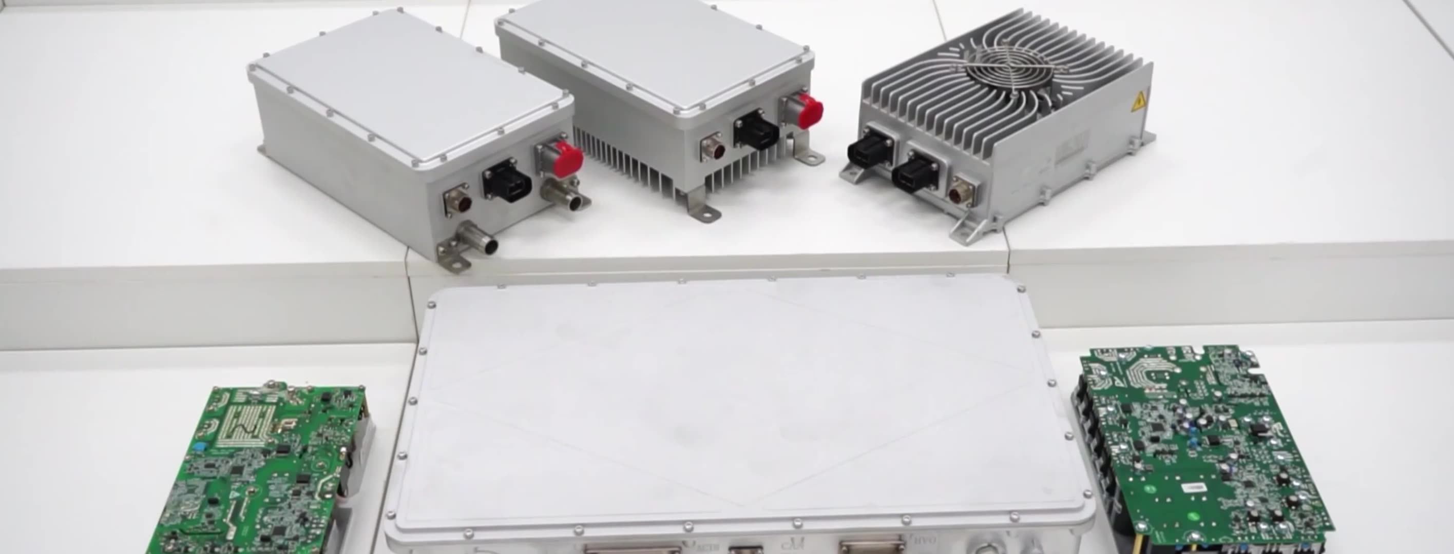 Dilong Liquid Cooled 1.8kw Ev Dc/dc Converter 850hv - Buy 1.8kw Ev Dcdc ...