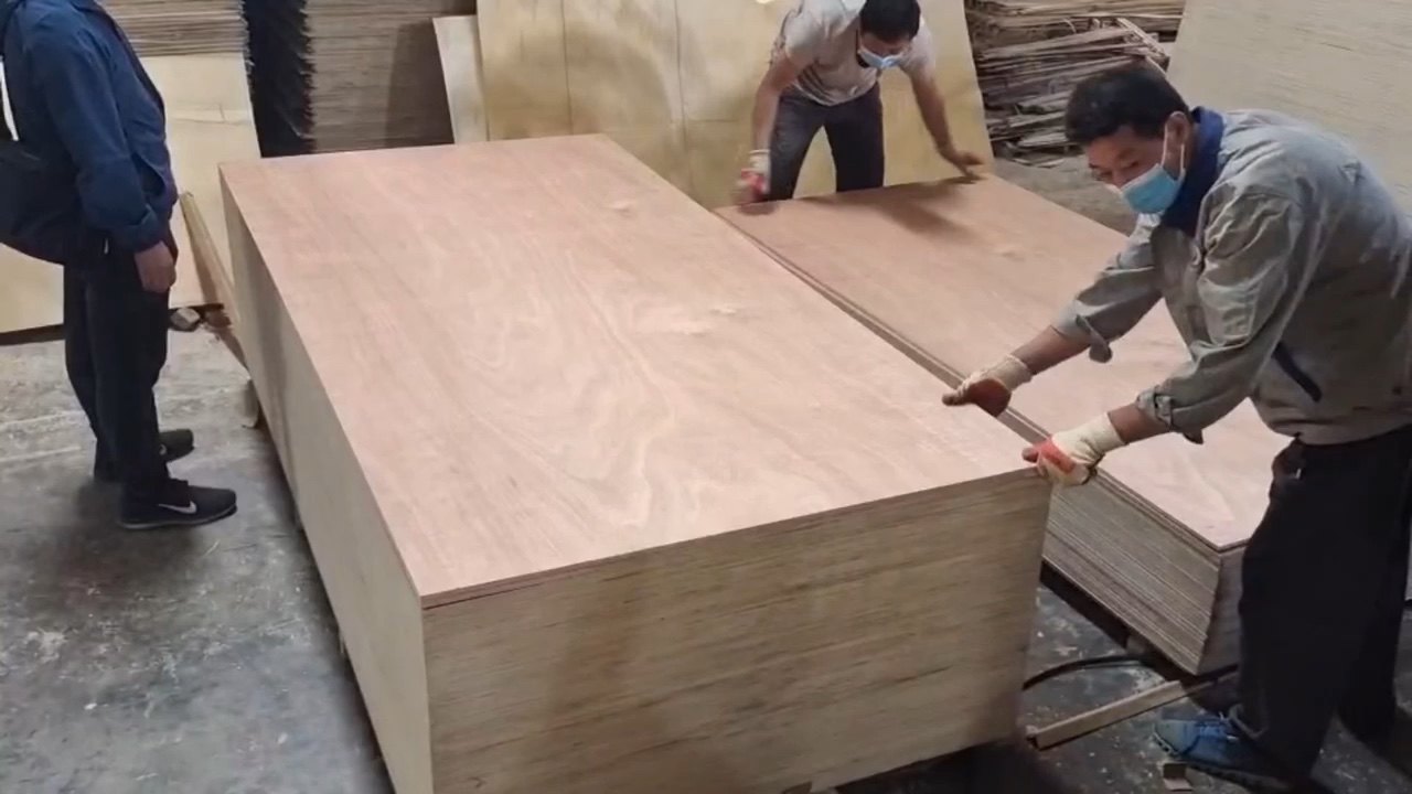 Hardwood Plywood Triplay Wooden Tropical Okoume Bintangor Plywood ...