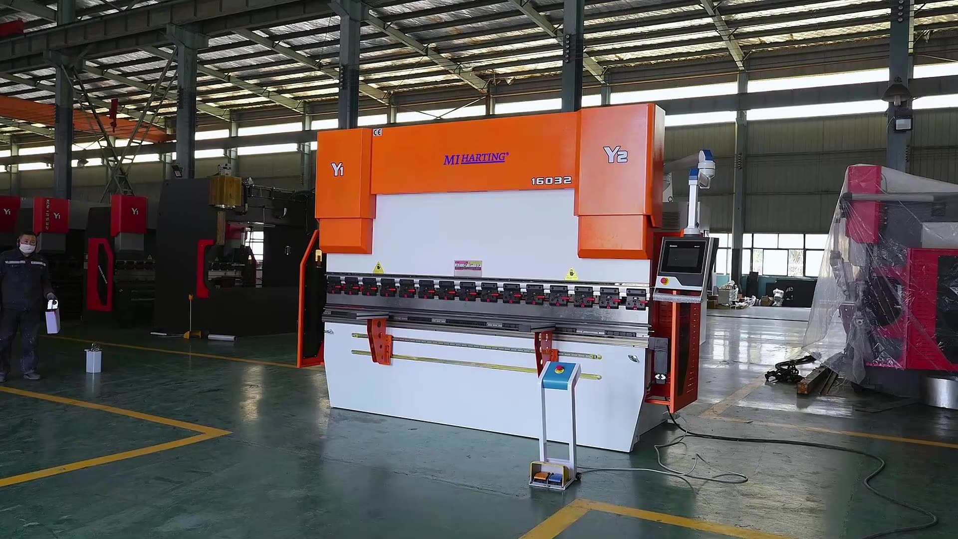 Delem Controller Da-53t Electro-hydraulic Cnc Press Brake Bending Machine We67k-125t/2500 For ...