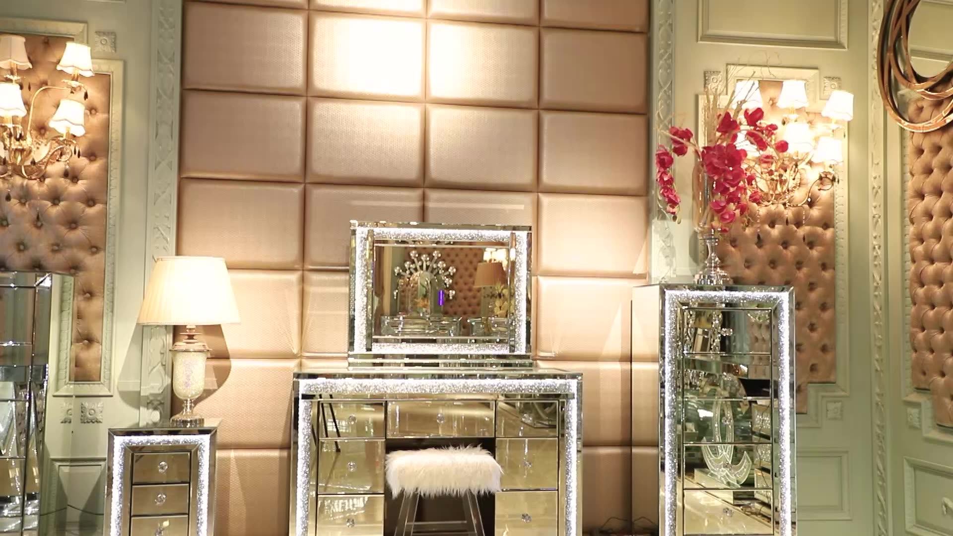 2021 Top Seller Crushed Diamond Led Mirrored Dressing Table And Make Up ...