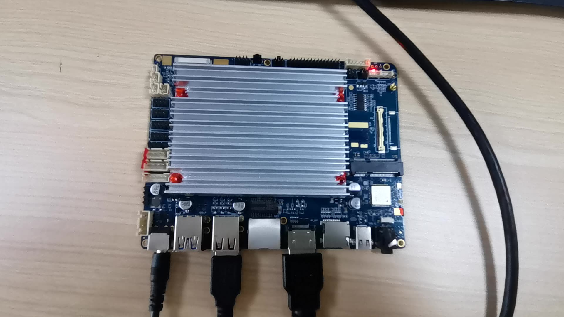 Placa-mãe Oem Rk3399 Hexa Core 64bits,Wifi 1000m Lan 4g Lte Arm Kiosk/tela Sensível Ao Toque ...