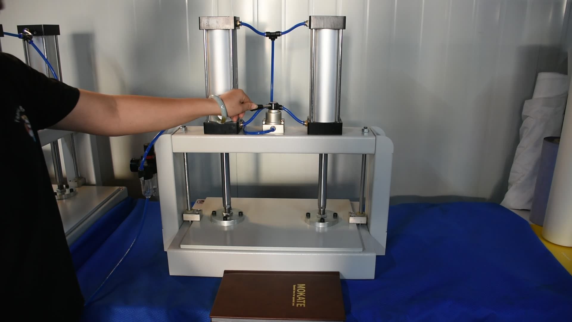 Book Paper Pneumatic Press Machine - Buy Pneumatic Press,Chapati Press ...
