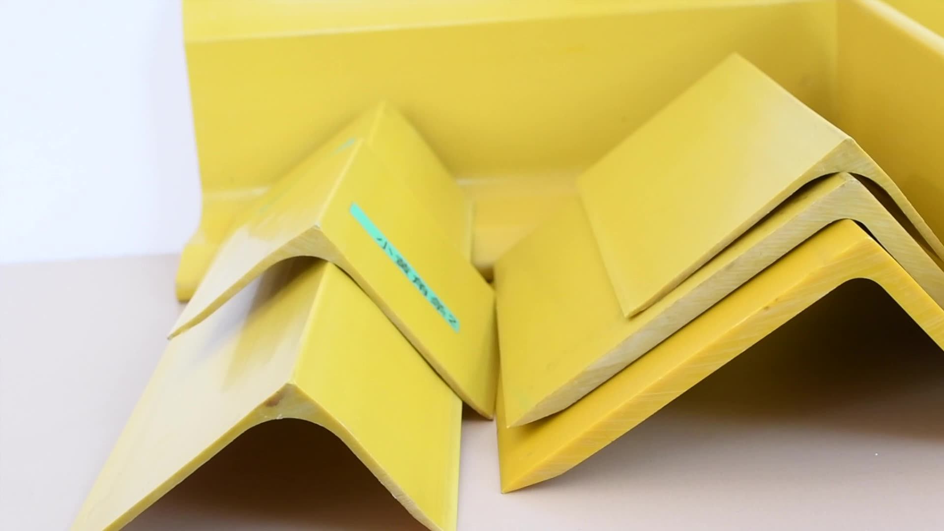 Pvc Plastic Angle Corner Guard For Wall Protection Extruded Plastic ...