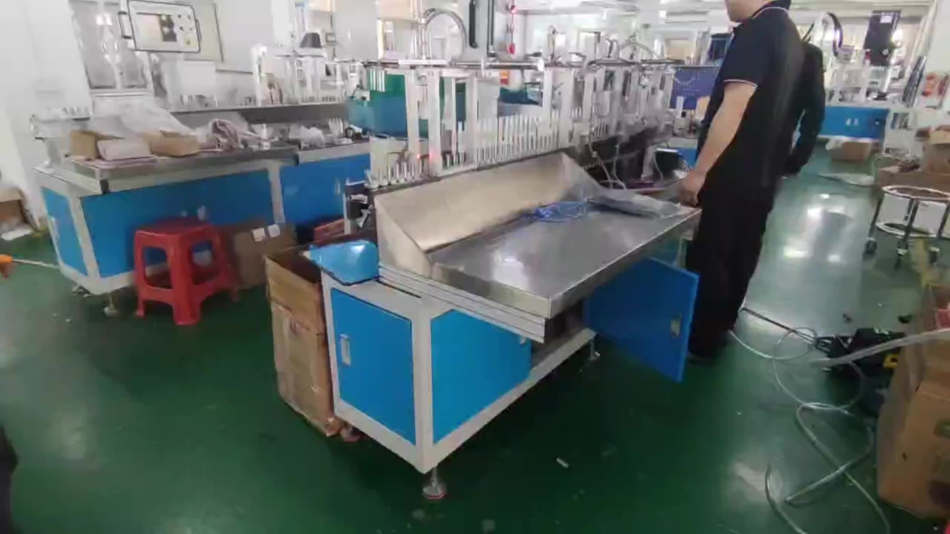 Qfw Automation Assembly Machine Cosmetic Plastic Assembly Machine ...