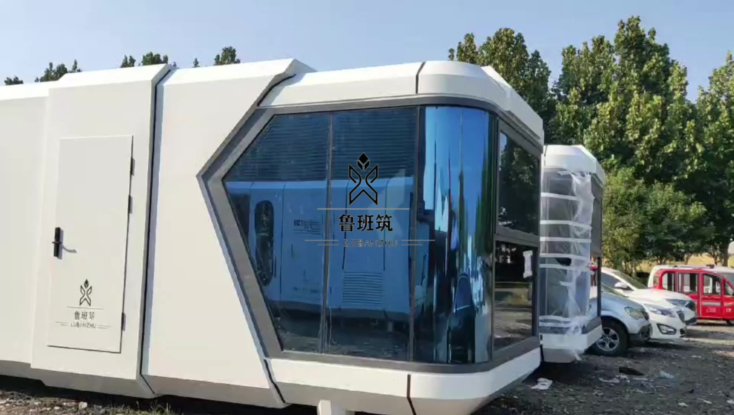 Factory Customized Mobile Tiny Prefab Modular Homes Capsule Mobile ...