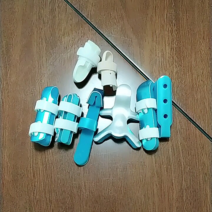 Medical Folding Frog Sponge Clip Metal Finger Splint For Rehabilitation ...