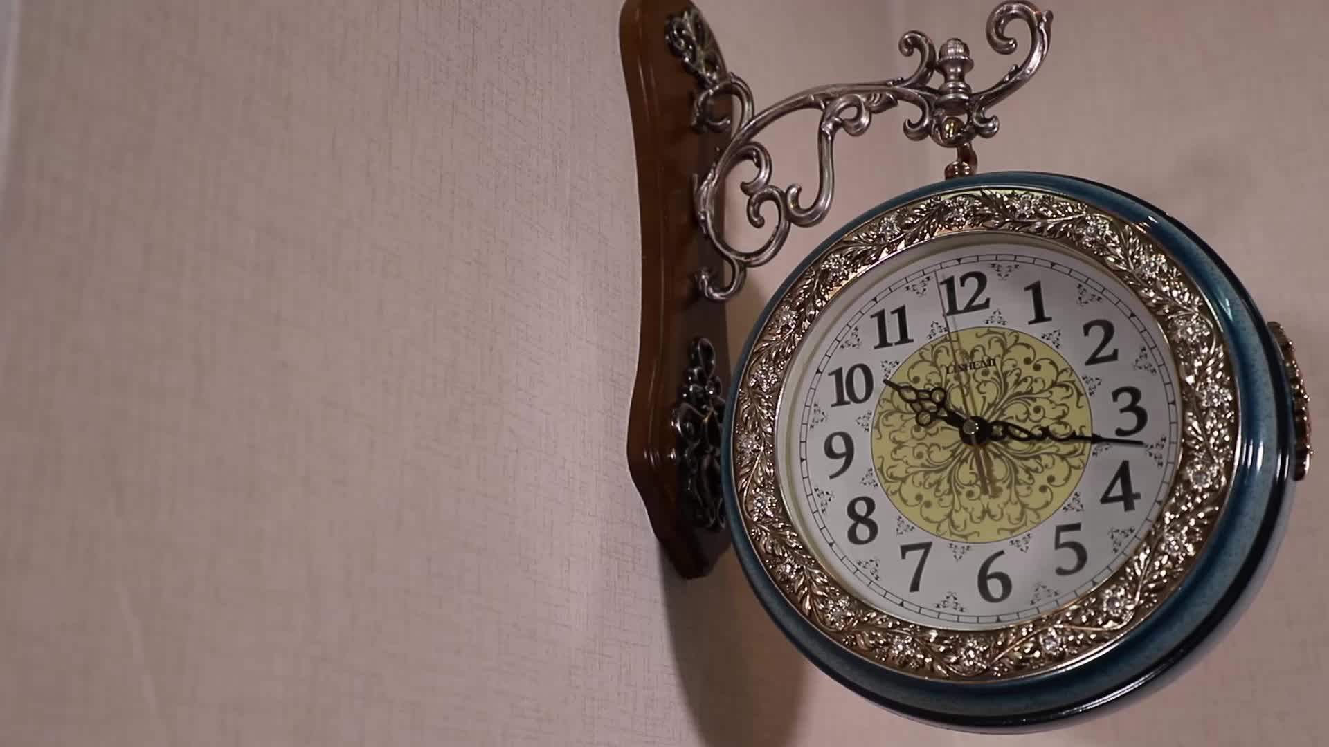 Glazed Two Face Clock Fab8075a-81 - Buy Two Face Clock,Quartz Clock ...