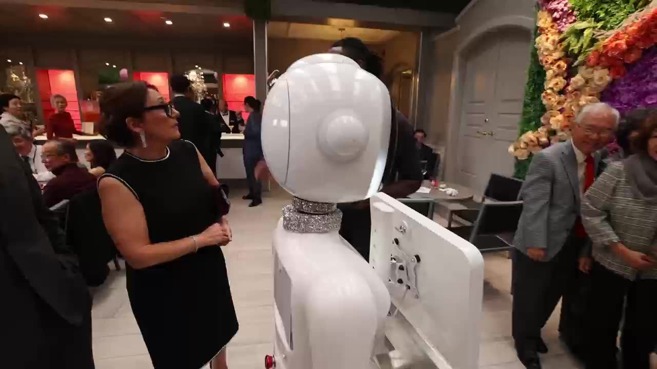 Popular Rental Business Robot Business Photography Wireless Automatic ...