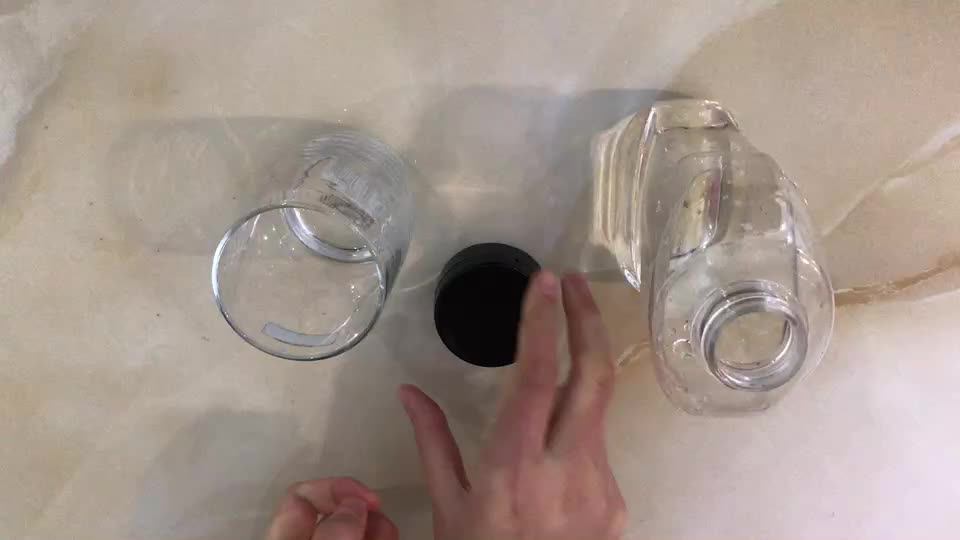 Inverted Plastic Twist Top Squeeze Bottle For Ketchup,Honey,Milk,Sauce ...