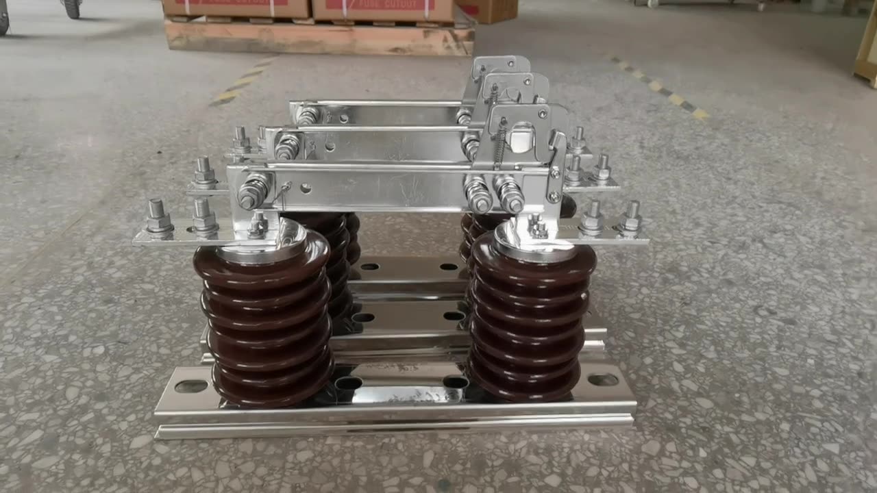 户外10KV线路电杆GW9-10/1250新型隔离开关GW9-12/630A隔离刀闸-阿里巴巴