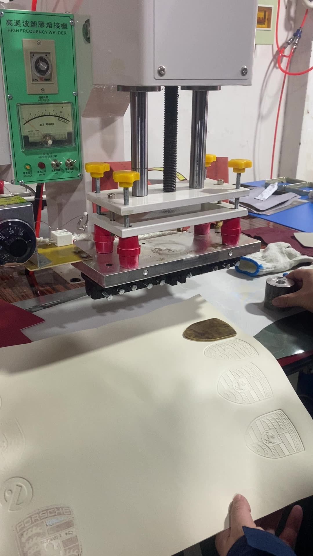 Leather Pvc Logo Tag High Frequency Embossing Machine - Buy Embossing ...