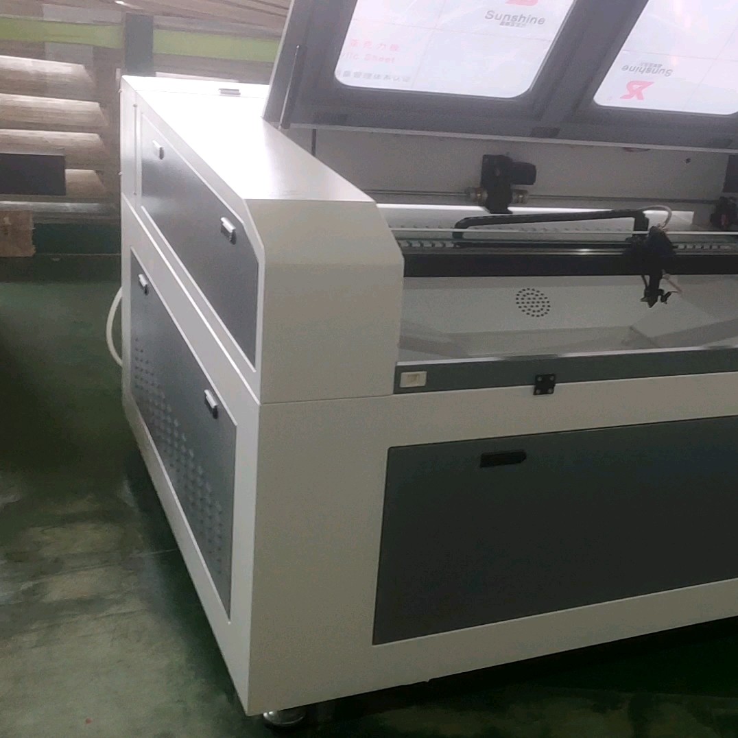 20mm Acrylic Cutting Machine 150w Co2 Laser Engraver Cutter 1390 Cnc ...