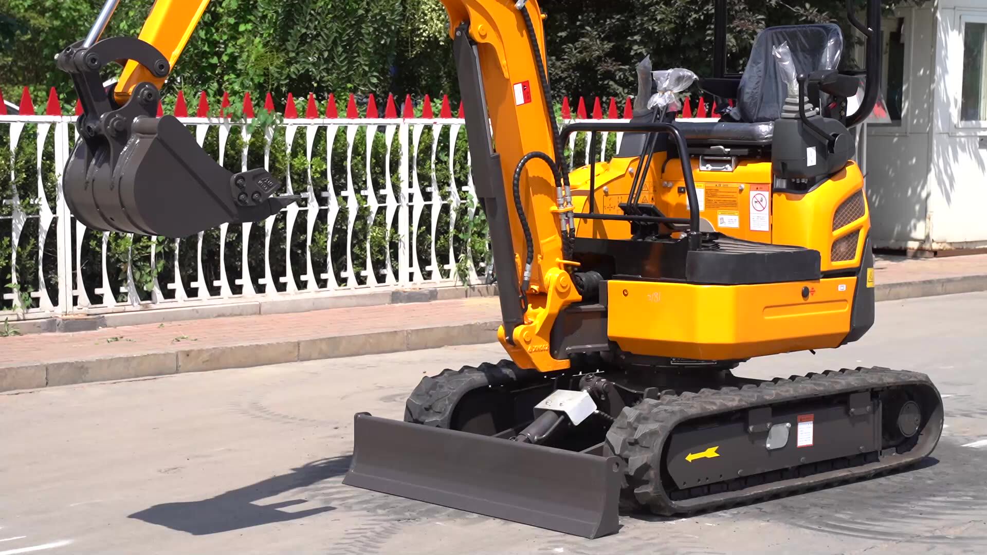 Rhinoceros Xiniu Xn18 Mini Excavator 1.8 Ton Excavator With Japanese ...