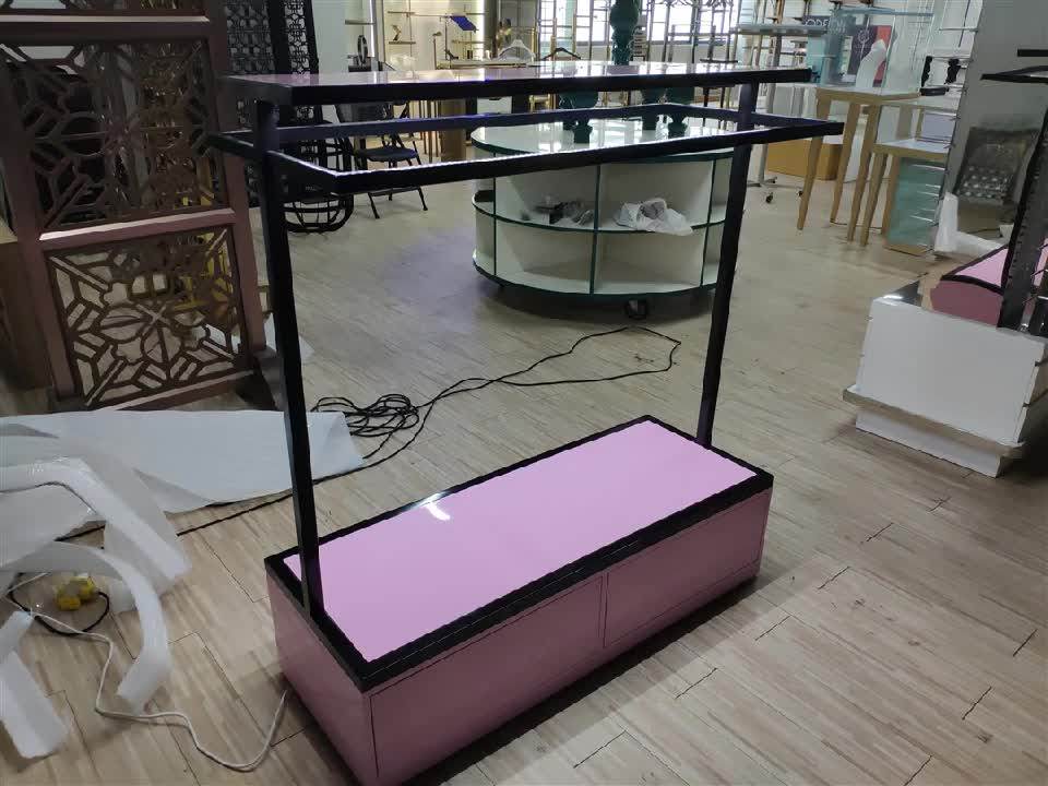 Retail Display Cabinet Wooden Display Rack Tables For Clothing Display ...