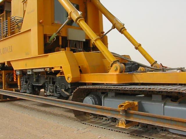 Cpg500 Jointless Track Laying Car Unit With Crane - Buy Jointless Track ...