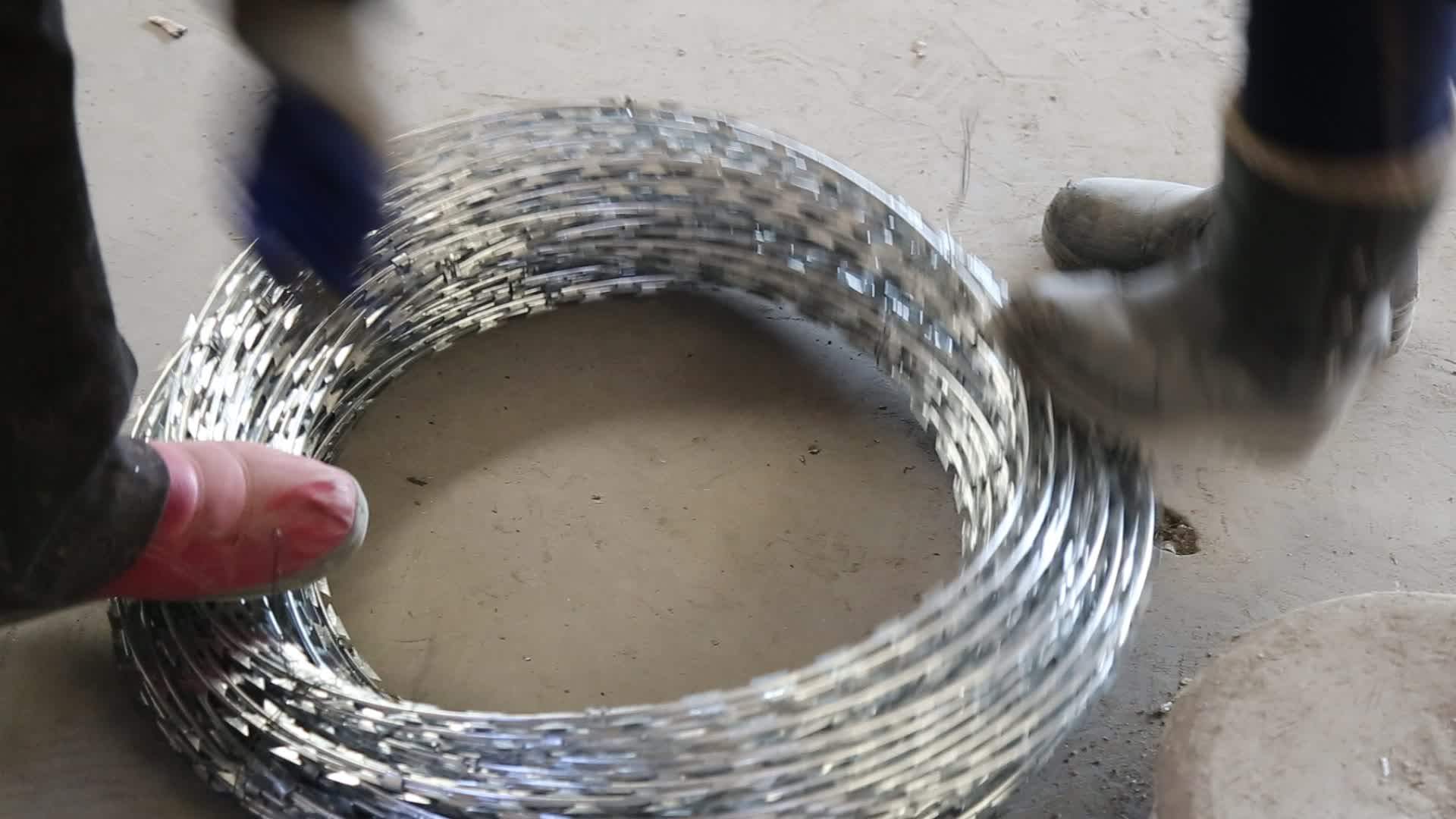 Concertina Wire Competitive Price - Buy Concertina Wire Price ...