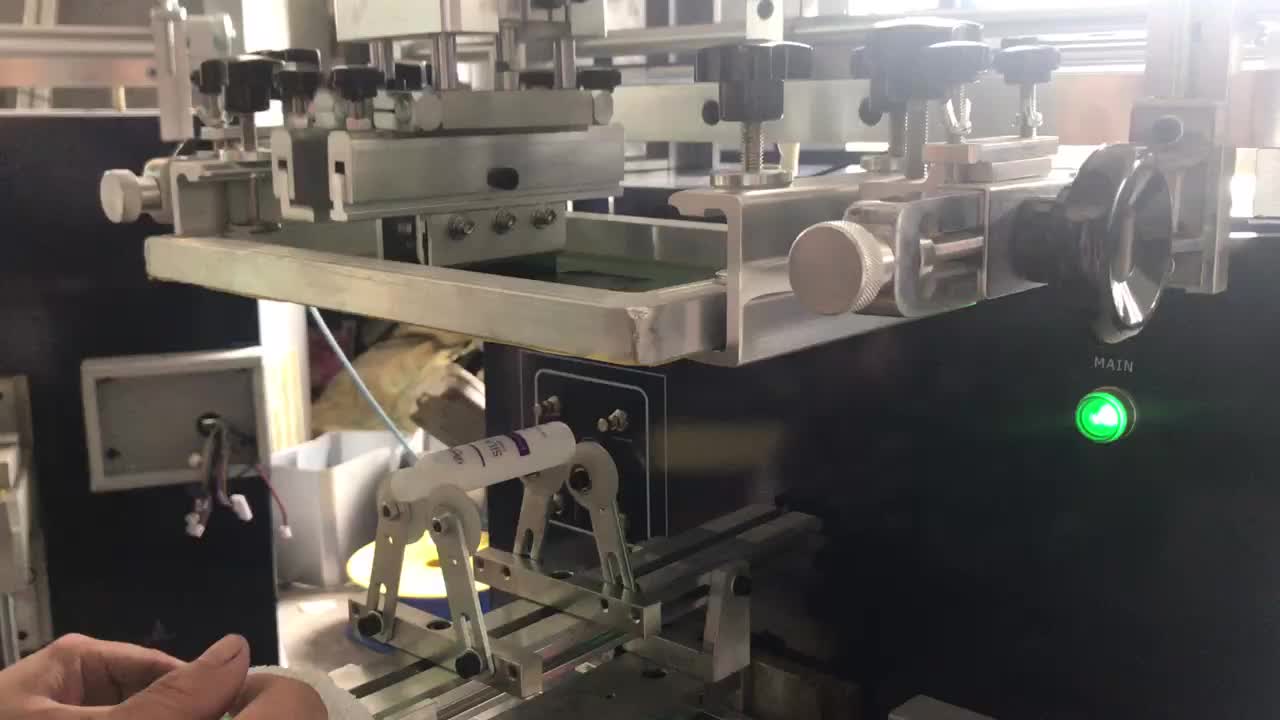 플라스틱 화장품 병 Yls 400 를 위한 새로운 자동 장전식 실크 스크린 인쇄기 Buy 스크린 인쇄 기계반자동 실크 스크린 인쇄 기계스크린 인쇄 기계 Product