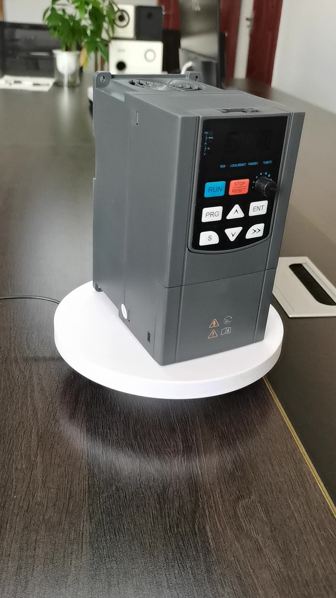 Mini 1.5kw 3 Phase 380v Frequency Inverter Converter 2hp Vsd Ac Drive ...