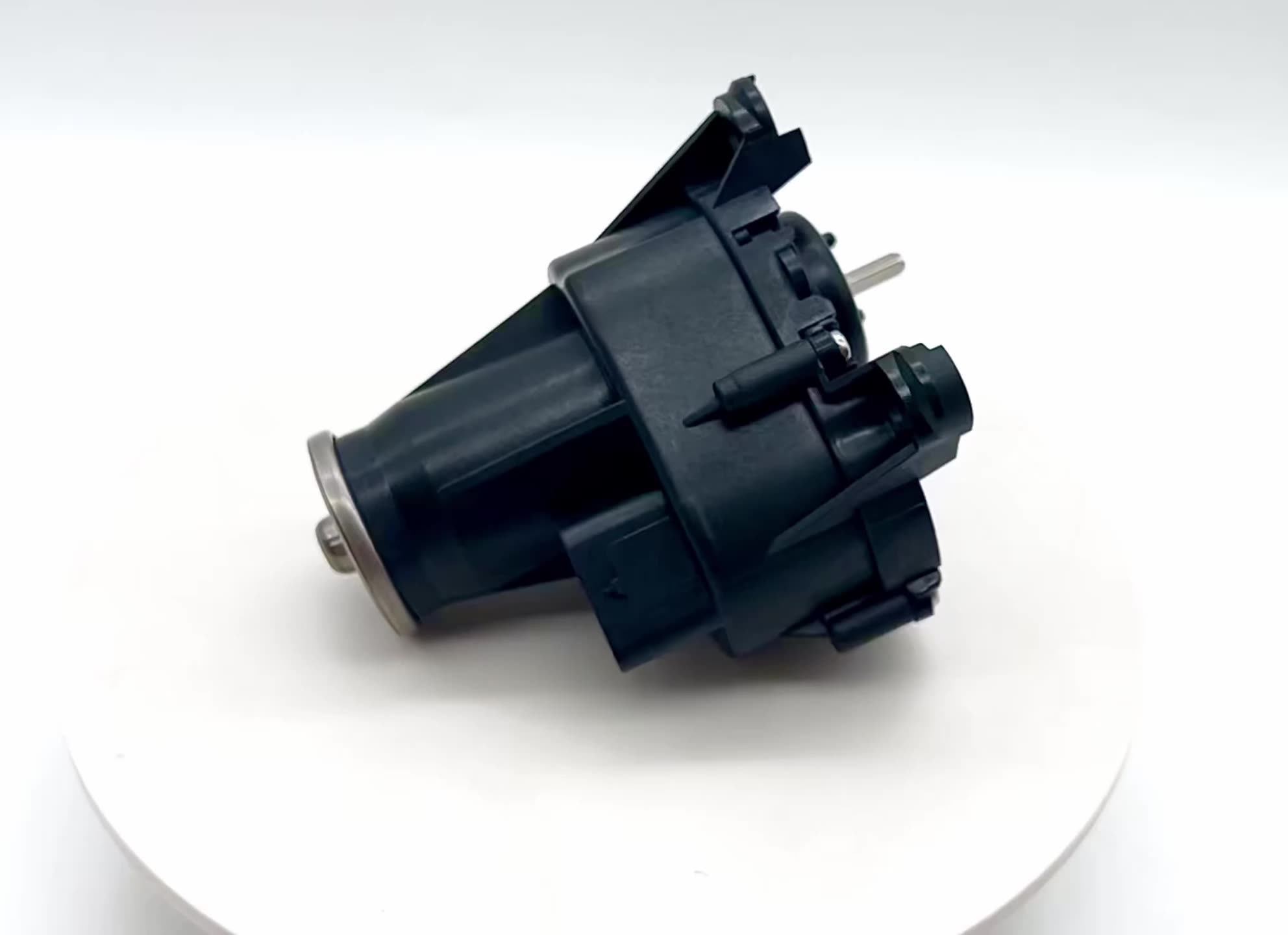 เครื่องยนต์วาล์วควบคุมไอดีมอเตอร์สำหรับ Mercedes Benz W204 C180 C200 ...