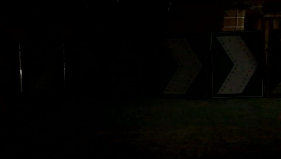 Solar Powered Road Safety Led Flashing Arrow Chevron Direction ...