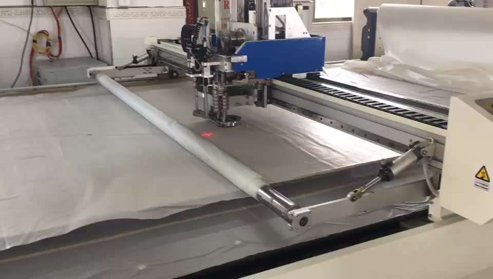 Automatic Fabric Cutting Machine - Buy Cloth Cutting Machine,Textile ...