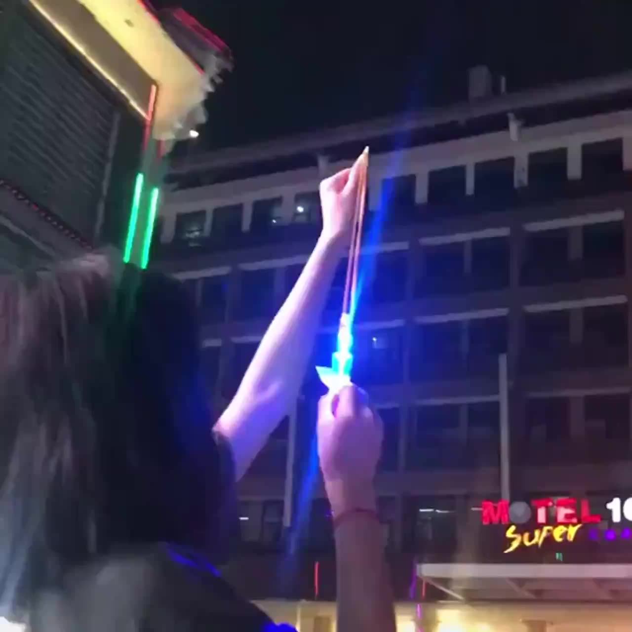 Glowing Sling Shot Catapult Arrows Flying Flash Rubber Led Light ...