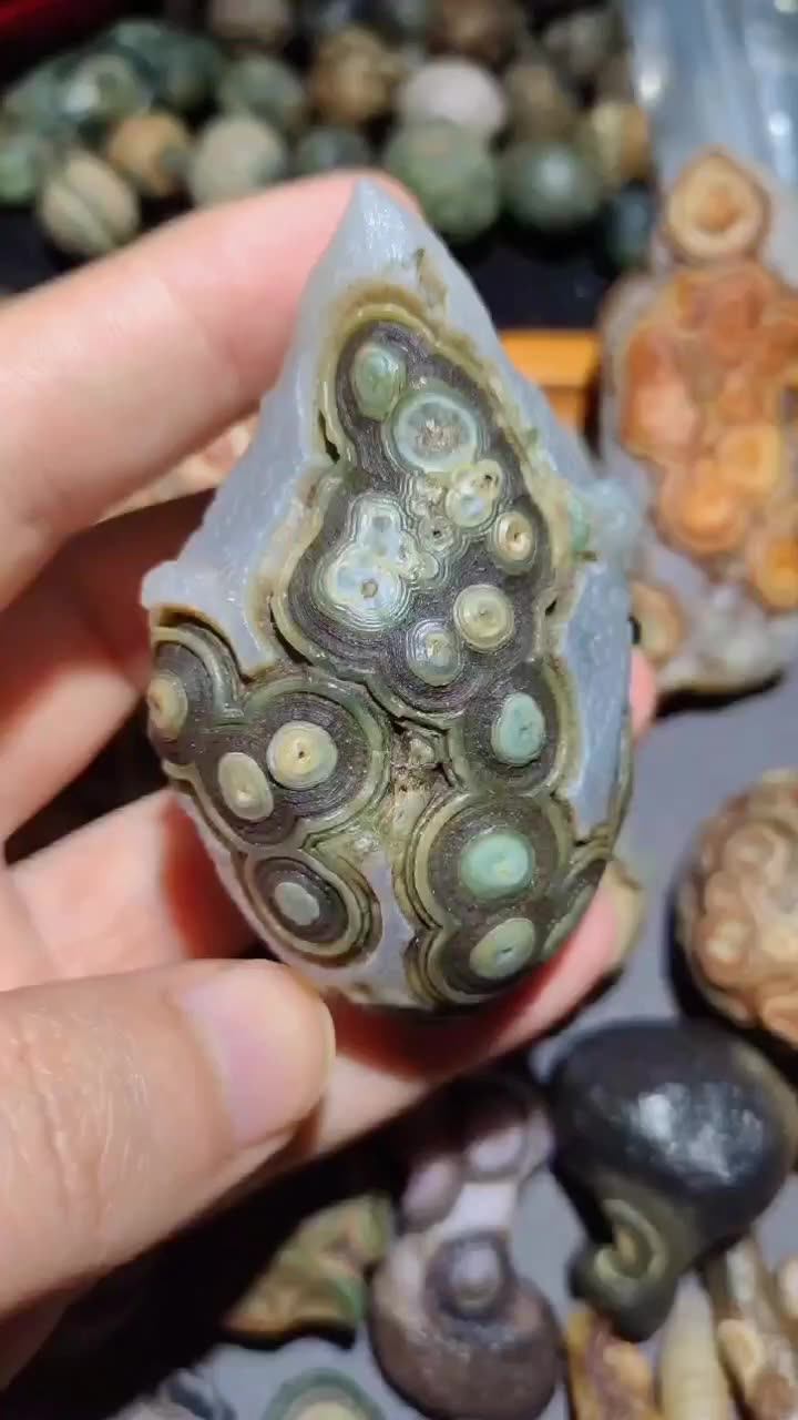 Wholesale Natural Crystal Healing Stones Gobi Eye Stones Gobi Agate Eye ...