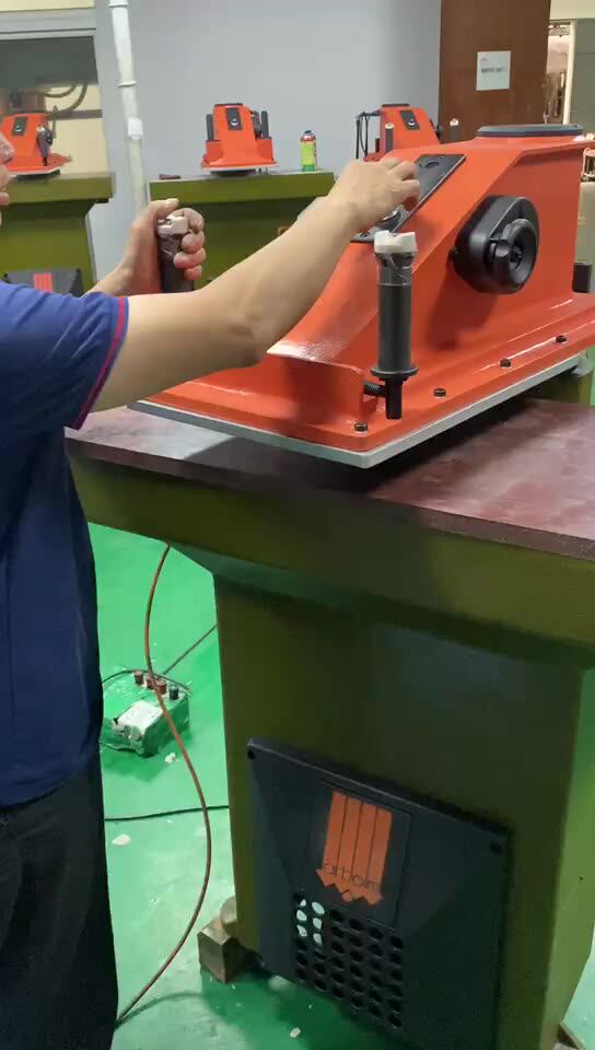 Used Atom Vs918 Hydraulic Machine Shoe Making Slipper Sole Press ...