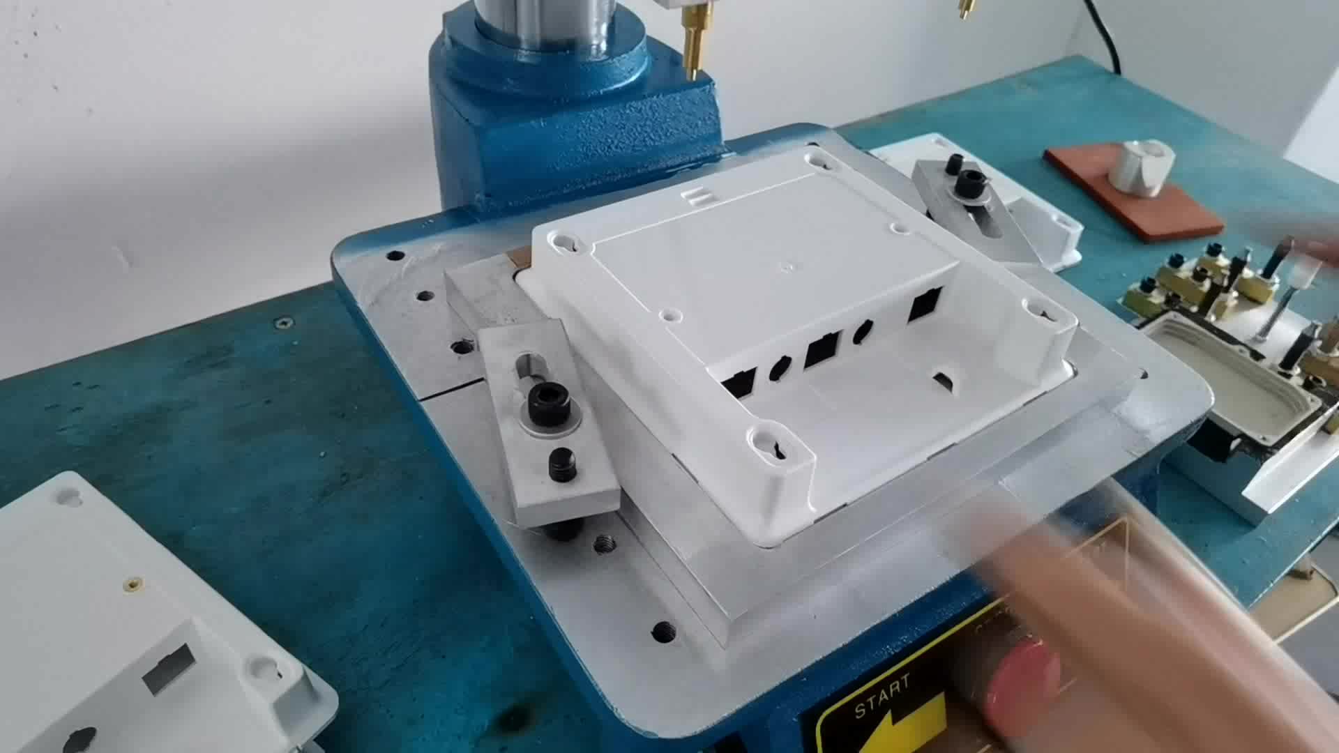 Multi Functional Flexible Manufacturing Thermal Press Brass Nuts Heat ...