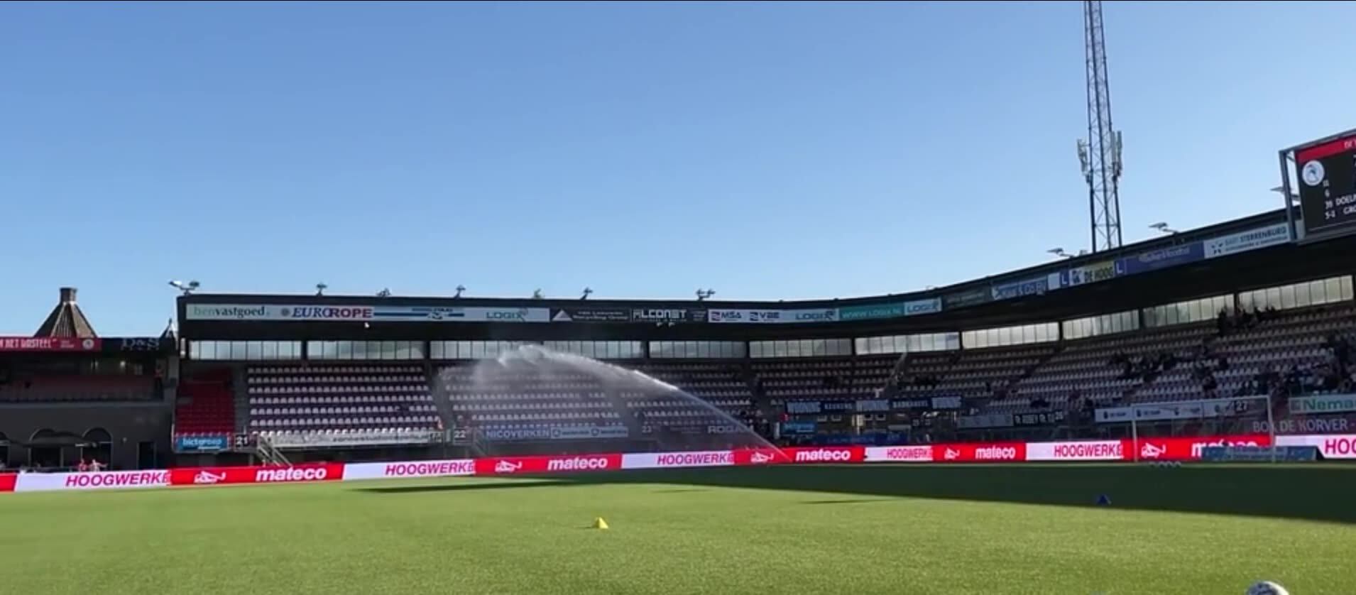 Full Color Perimeter Led Display / Stadium Led Screen Waterproof P10 ...