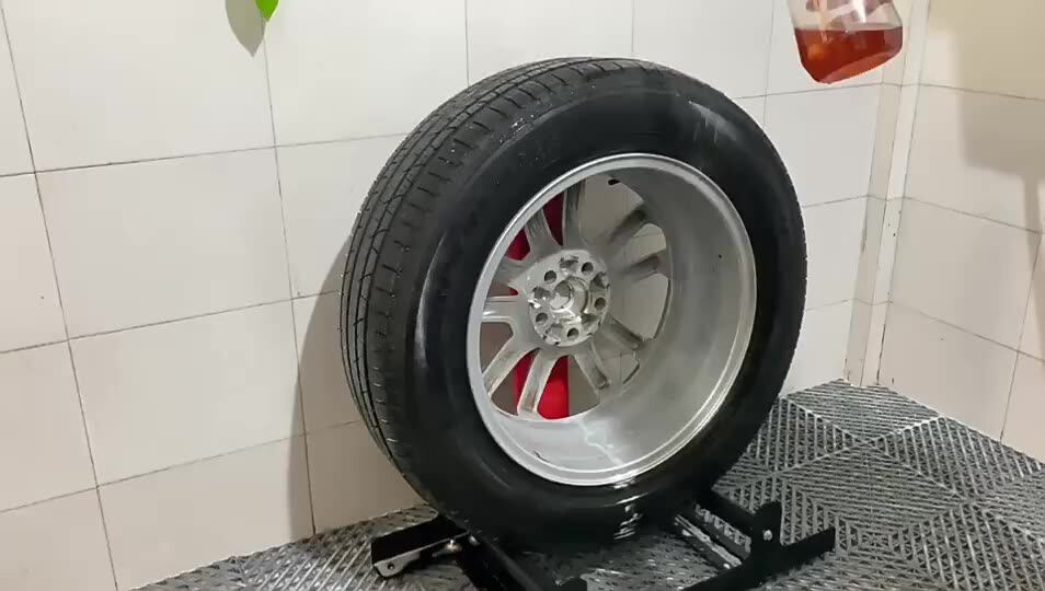 Car Tire Detailing Roller Stand For Wheel Cleaning - Buy Car Tire ...