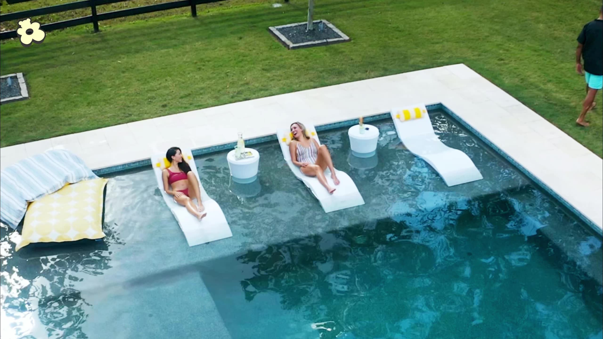 Luxury Fiberglass Frp Swimming Pool Lounger Chair Sun Tanning Pool ...