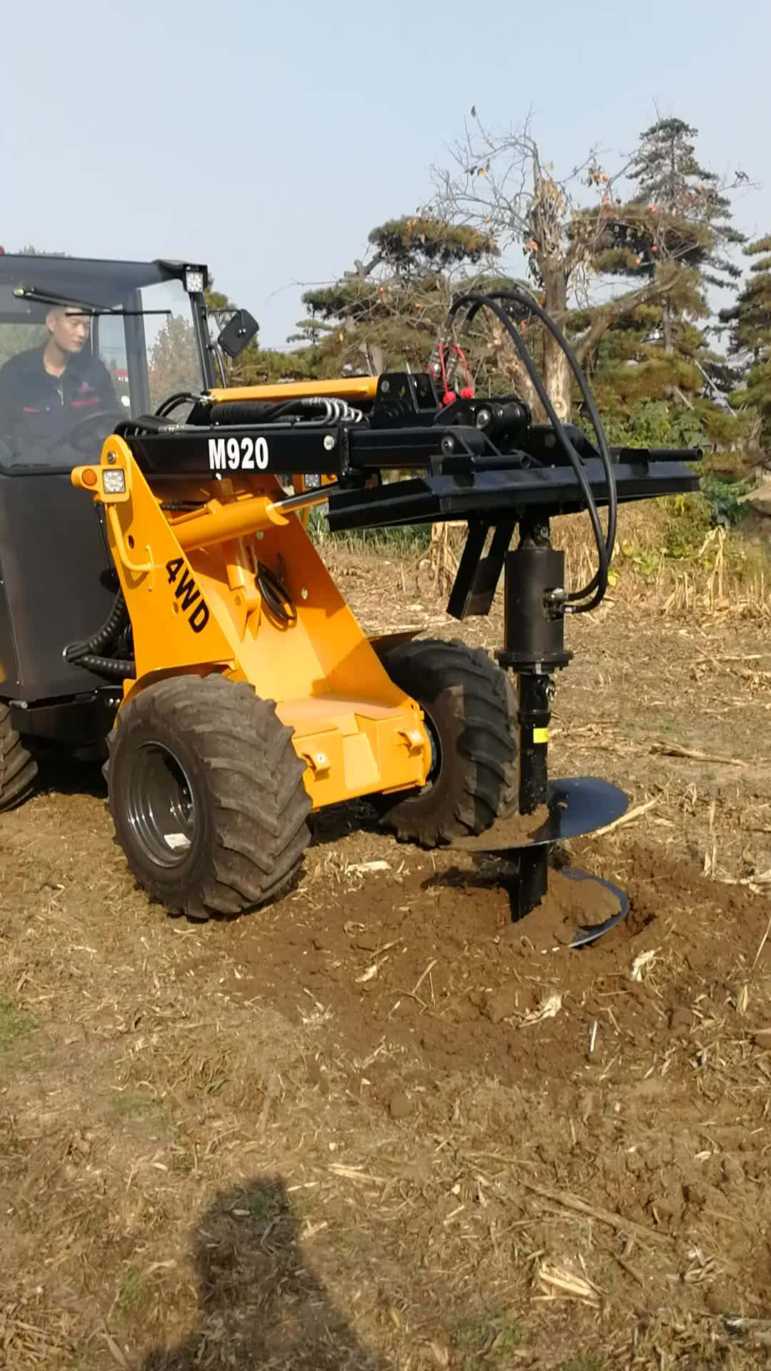 Mini Bulldozer Small Post Hole Digger Wheeled Excavator Avant Shovel ...