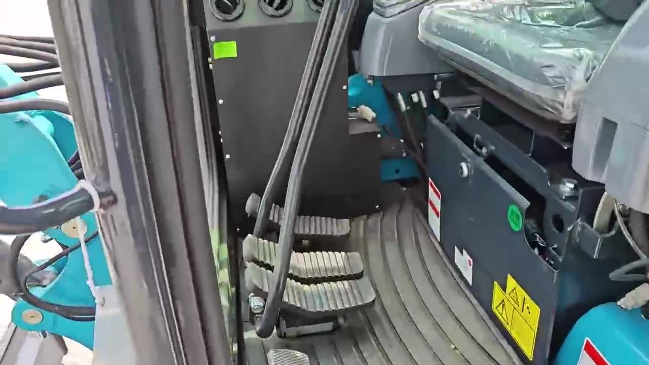 Mini Crawler Hydraulic Pilot Digger 3500kg Small Digger Machine Support ...