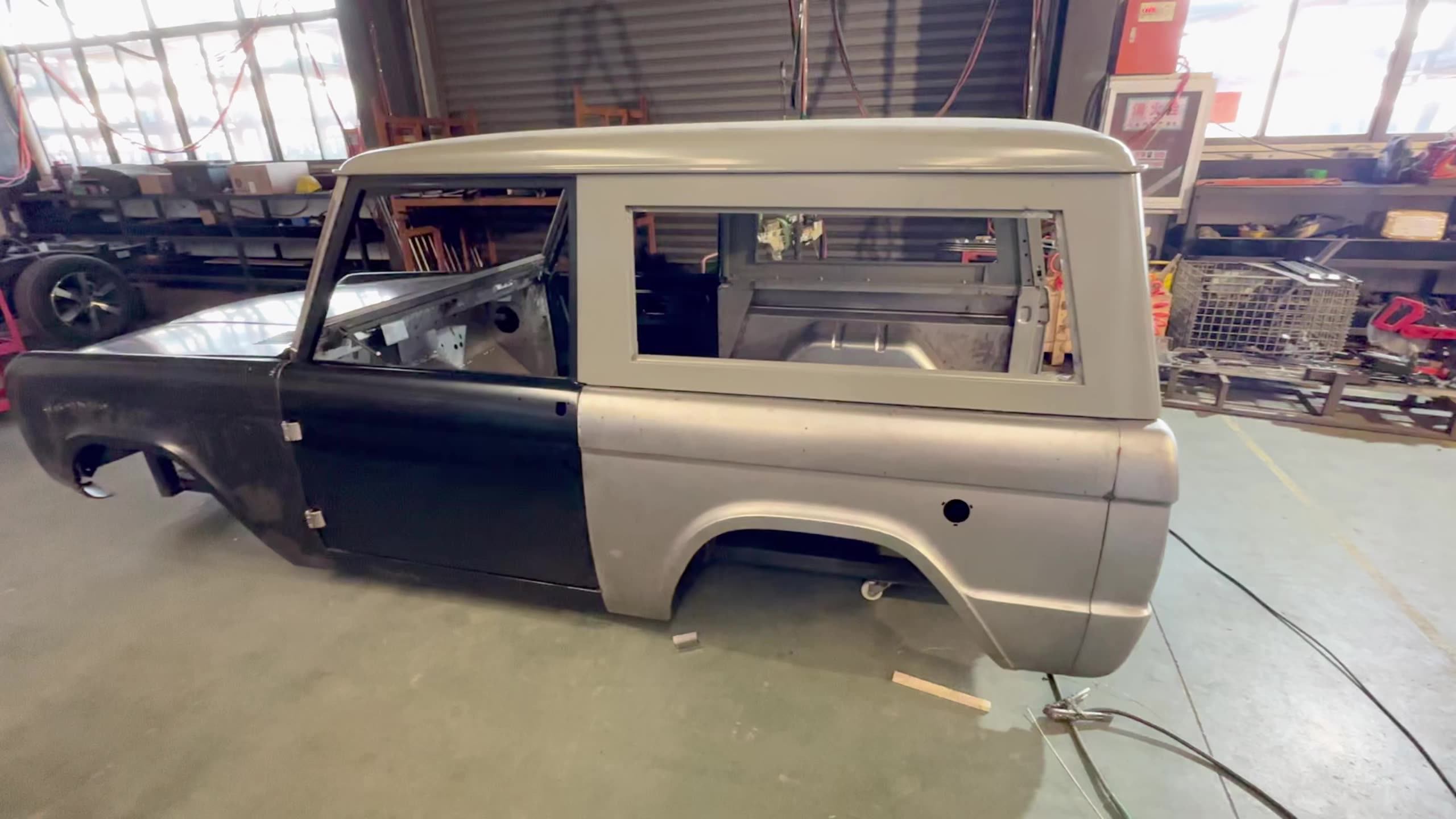 High Quality Car Cab Body Shell For 1966-1968-1977 Early F-ord Bronco ...