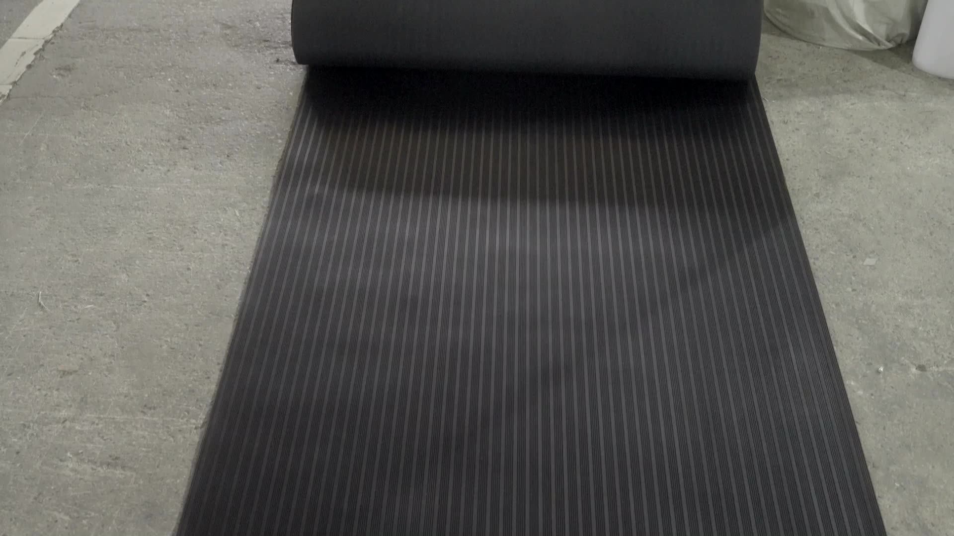 High Quality Dielectric Mat Saftey Insulated Rubber Floor Roll Matting ...