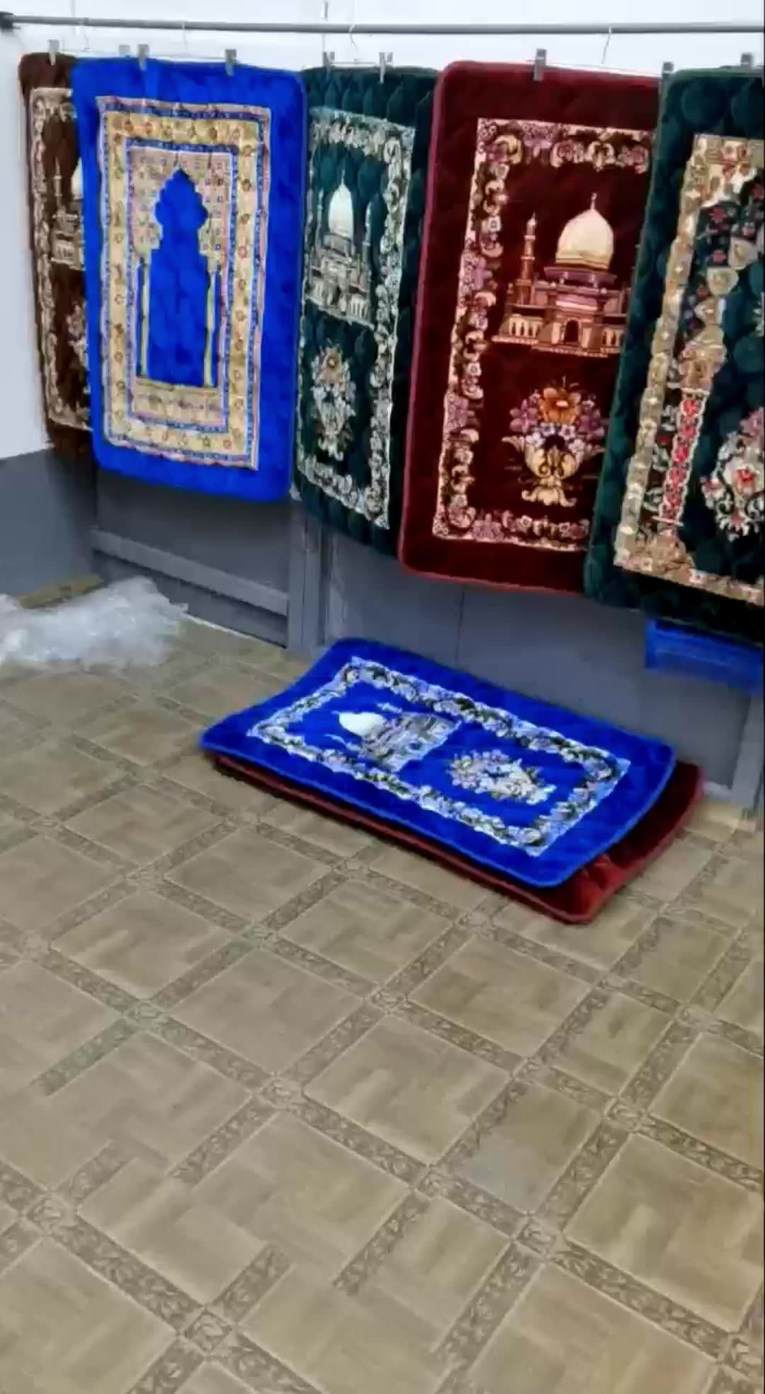 Luxury Muslim Prayer Rug With Prayer Beads,Soft Islamic Prayer Rug ...