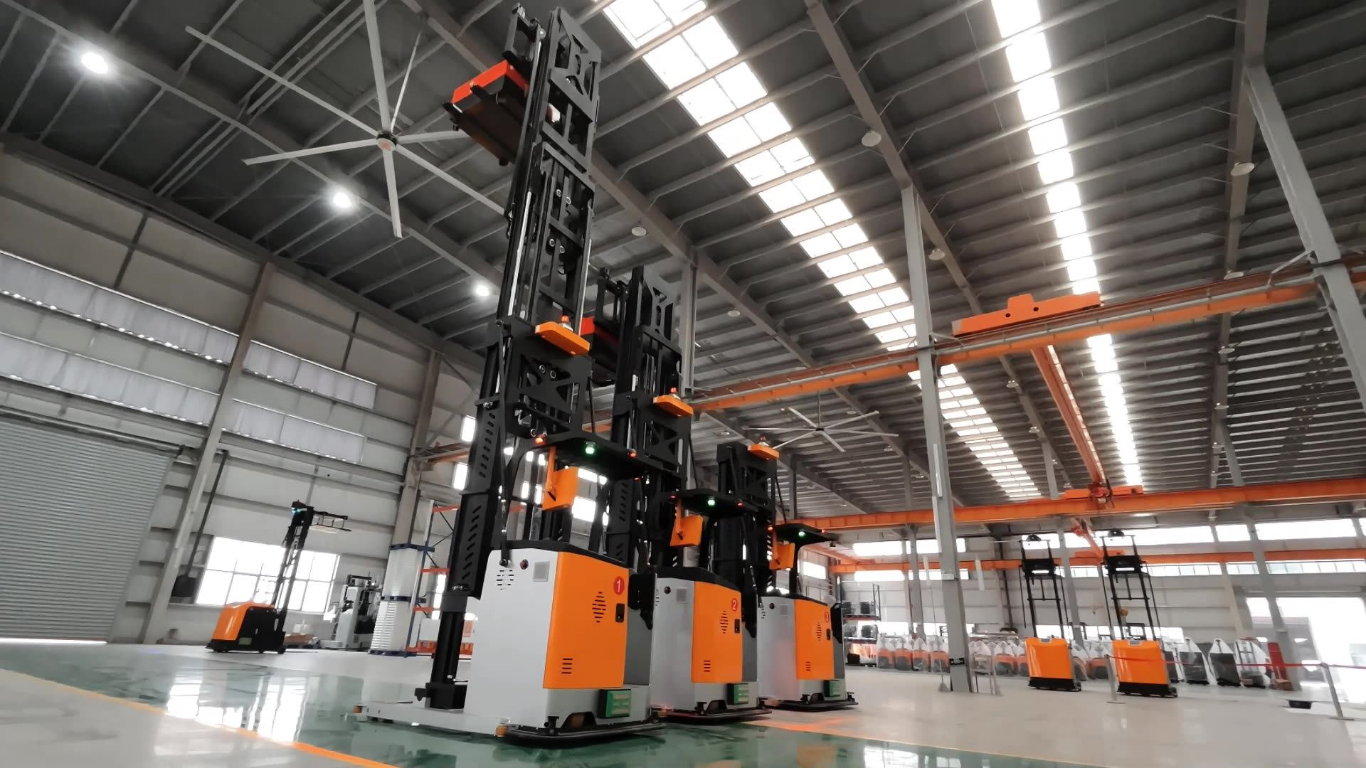 EFORK三向无人叉车agv窄巷道密集存储高位货架自动化仓储 定金-阿里巴巴