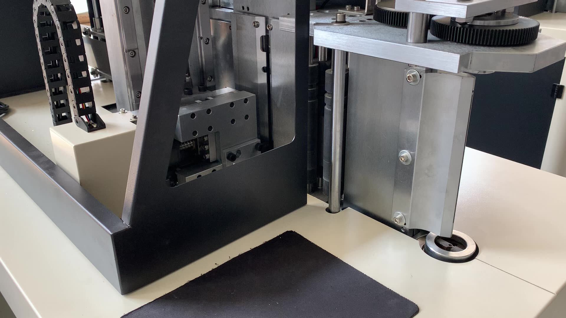 Automatic Channel Letter Bending Machine