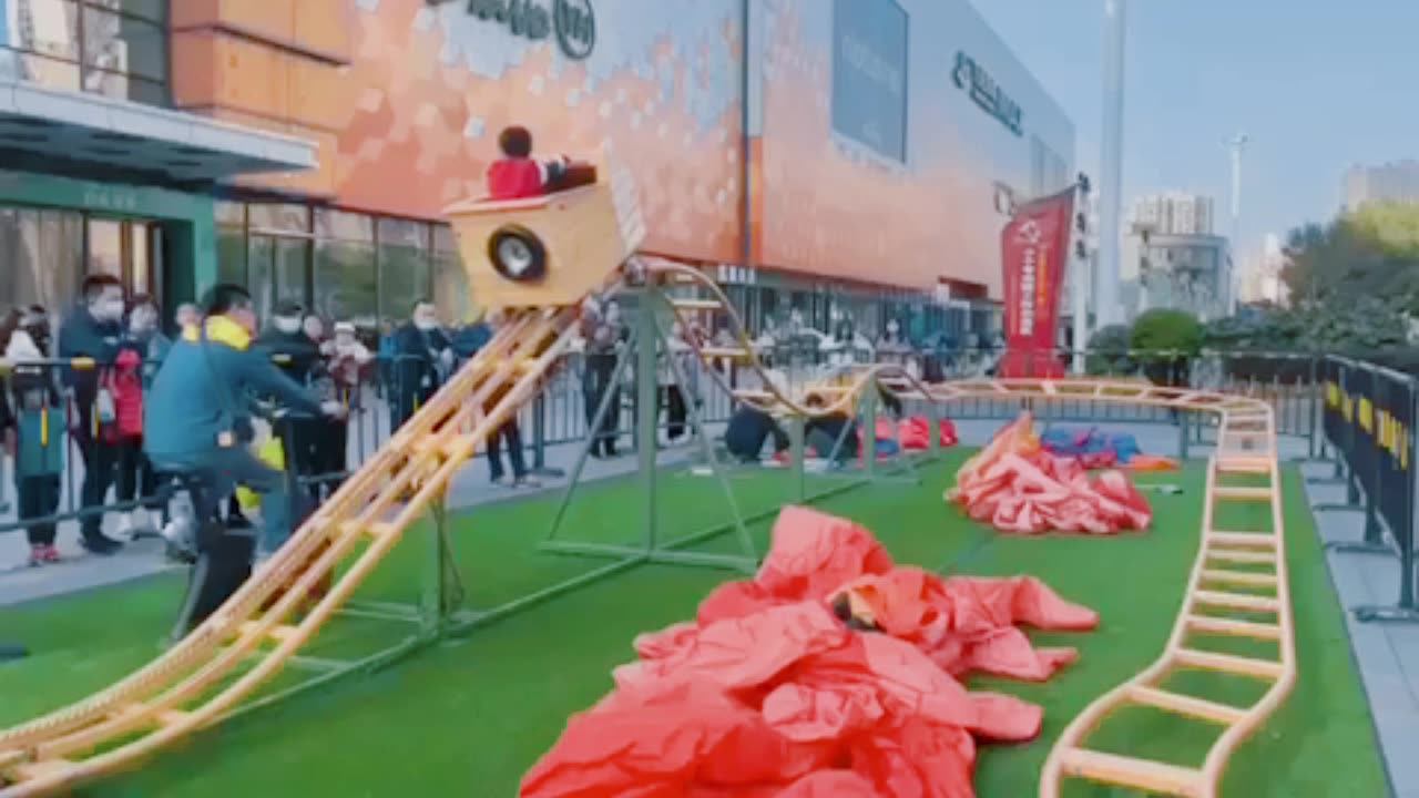 Human-powered Roller Coaster Rides Outdoor Amusement Park Stimulating ...