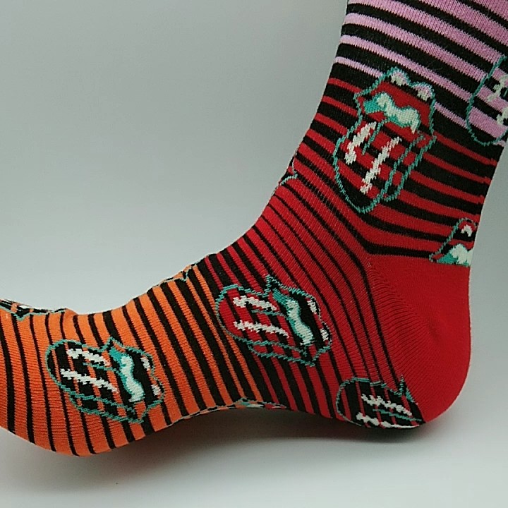 Yiwu Fashion Colorful Men Design Socks - Buy Fashion Men Socks,Fashion ...