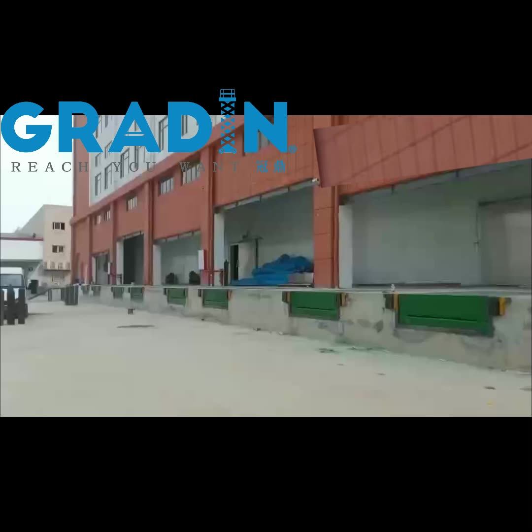 Loading Auxiliary Ramp Hydraulic Boarding Bridge Platform Boarding ...